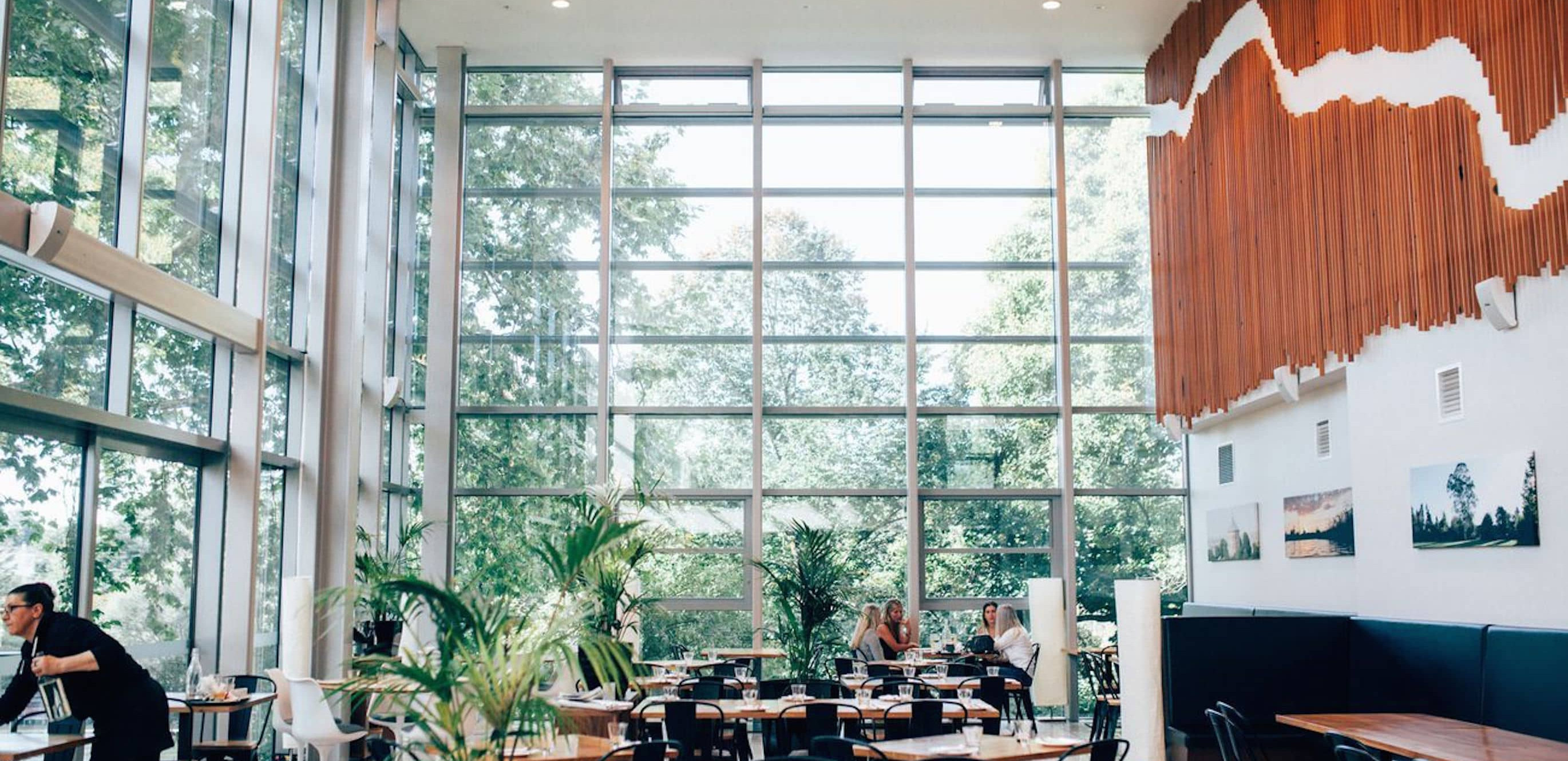 13 Best Hamilton Restaurants